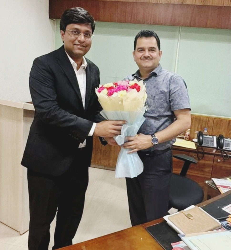Dr. Mittal pays a courtesy call to P. Dayanand at Raipur. - The Newsman ...
